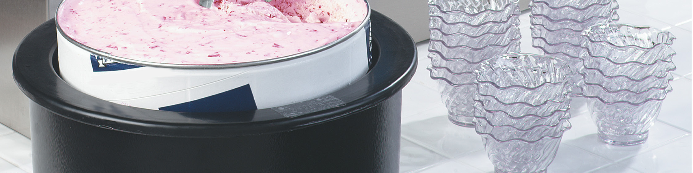 Coldmaster Ice Cream Server, Lid & Shroud | Carlisle FoodService Products